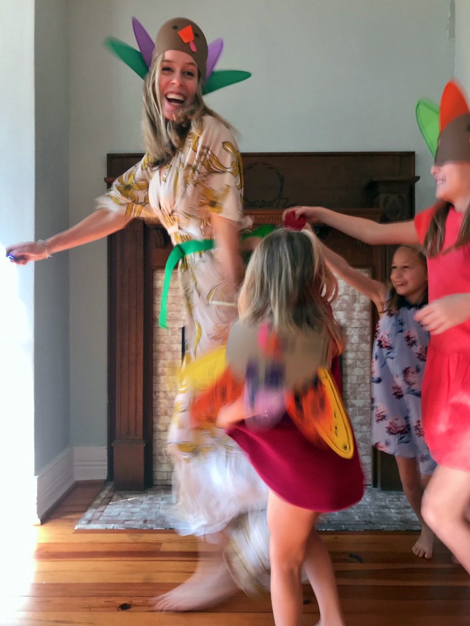 30 Minutes of Turkey Play on Thanksgiving Day - South OC Moms